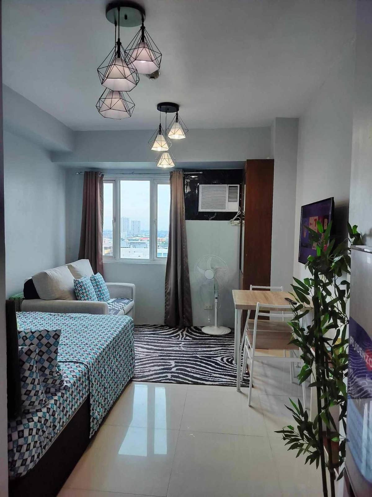 15th Floor Cozy Studio Unit with Netflix, AC and Free Wifi in Mplace ...