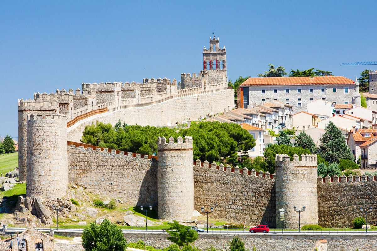 Walls of Ávila, Spain Travel Guide | Guide to Europe