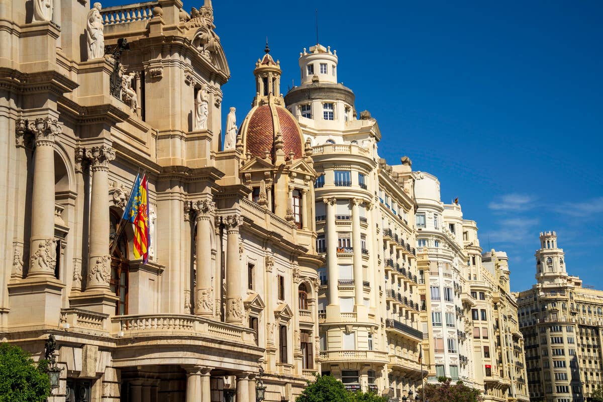 Valencia in August: Weather, Events, and Top Things To Do | Guide to Europe