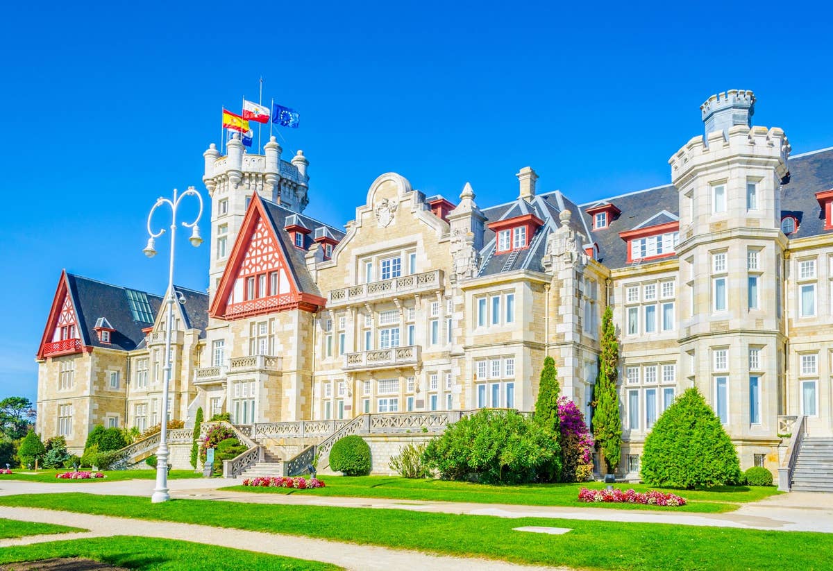 Palacio de la Magdalena, Spain Travel Guide | Guide to Europe