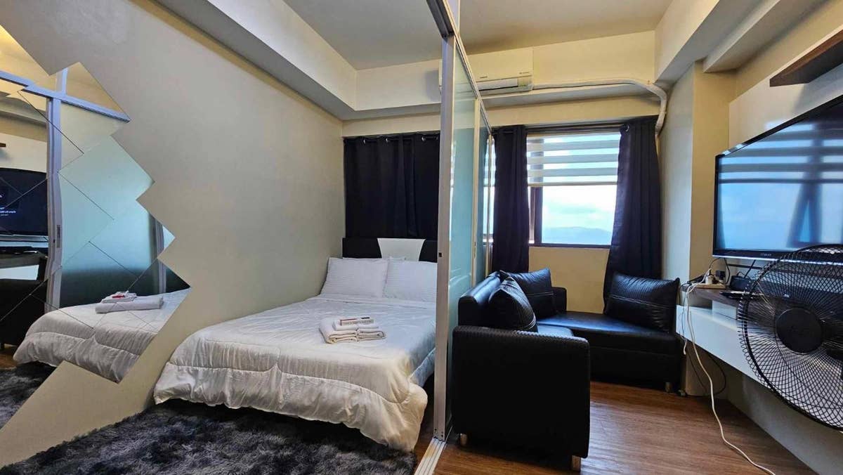 Nesting Lounge One at Santorini Condotel - Manila, the Philippines ...