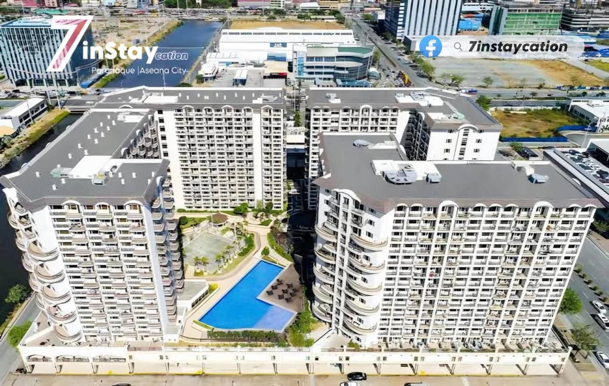 1BR Solemare Aseana MOA Okada Ayala Bay Mall COD Paranaque w/WIFI ...