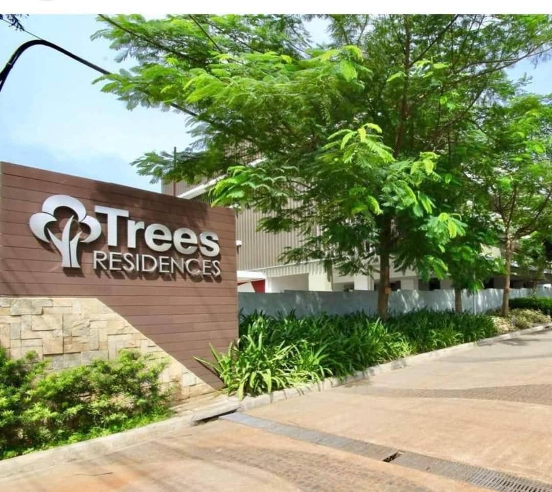 Trees Residence in Quezon City with balcony. - Manila, the Philippines ...