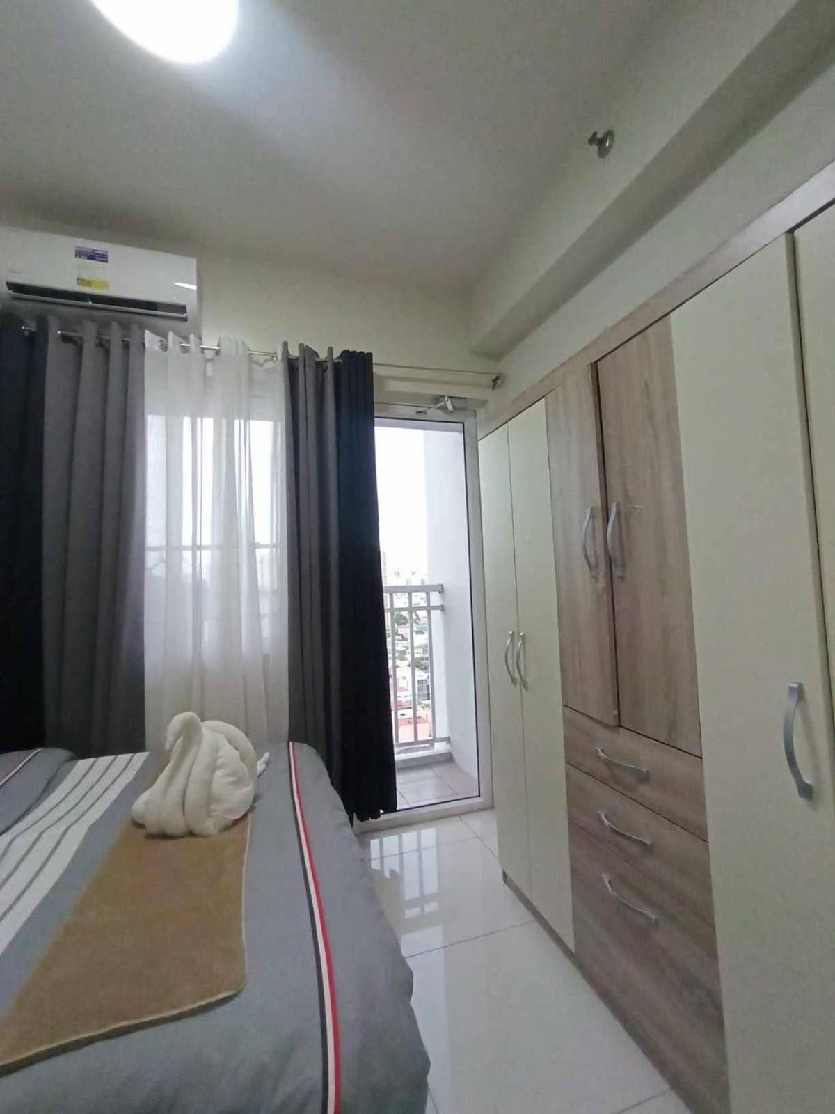 Breeze Residences pasay near naia airport - Manila, the Philippines ...
