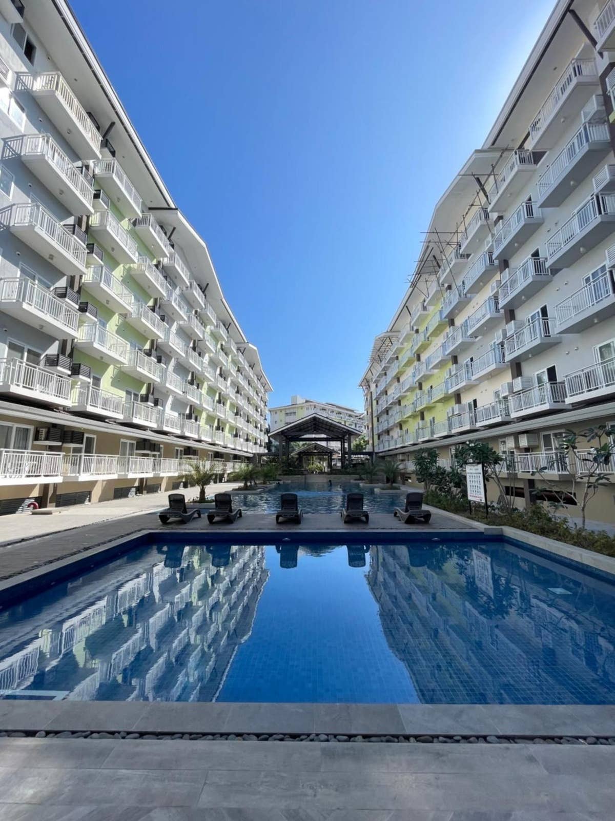 Seaview Amani Grand Resort Residences 3-5mins from airport - Lapu-Lapu ...