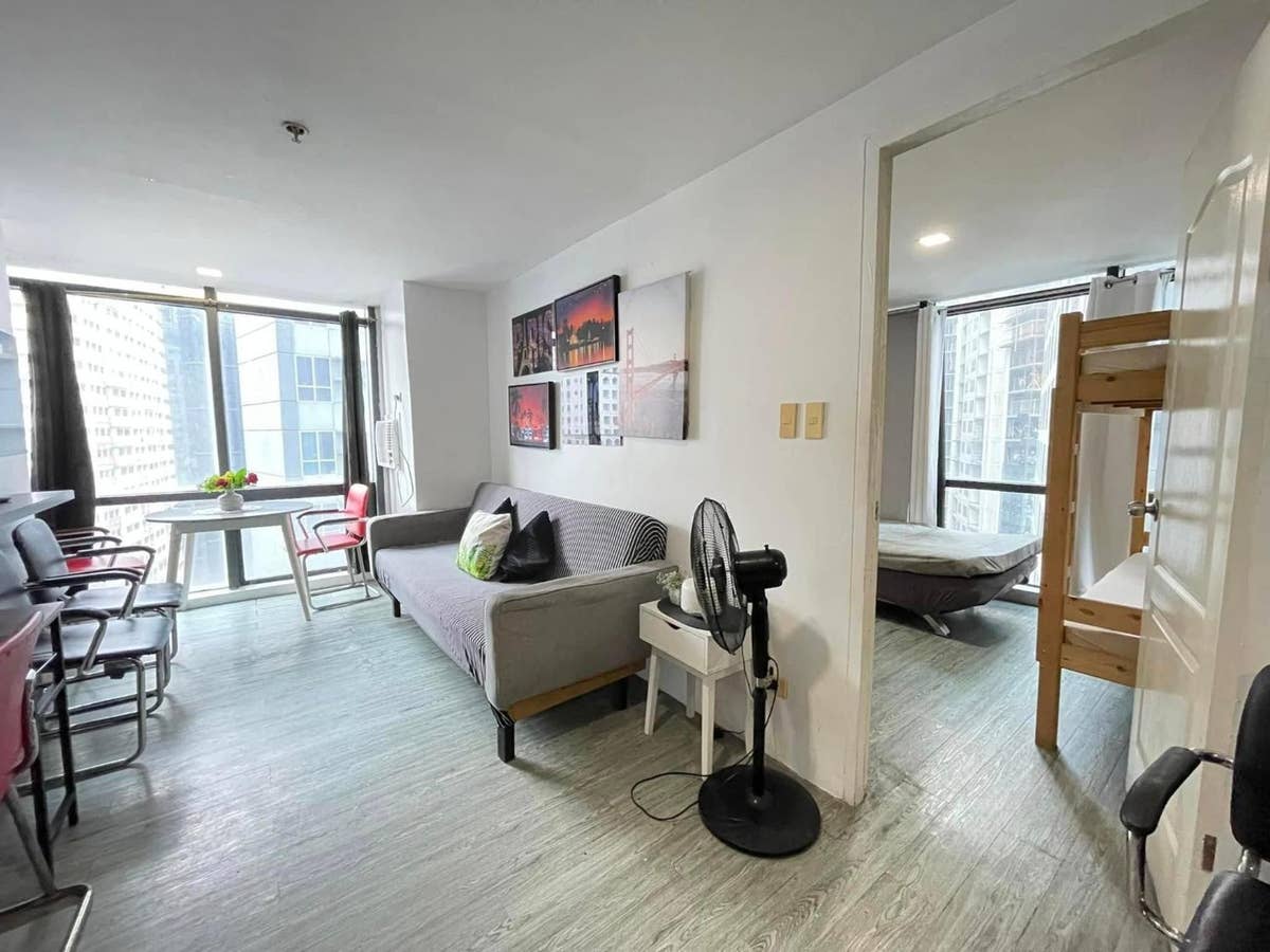 Modern Condotel in Ortigas good up to 8 pax - Manila, the Philippines ...