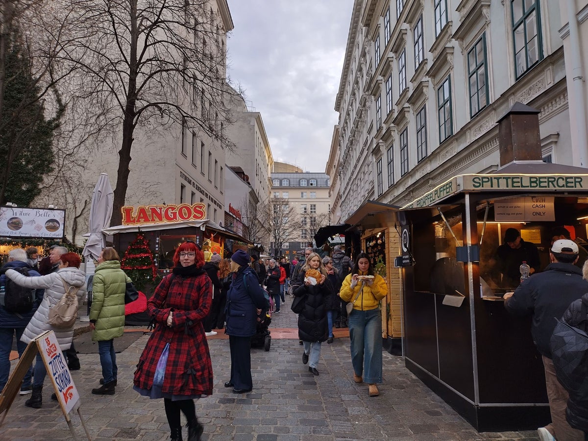 Austria in December: A Complete Guide for Winter Travelers | Guide to ...