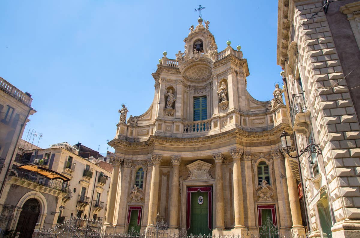 Basilica della Collegiata, Italy Travel Guide | Guide to Europe