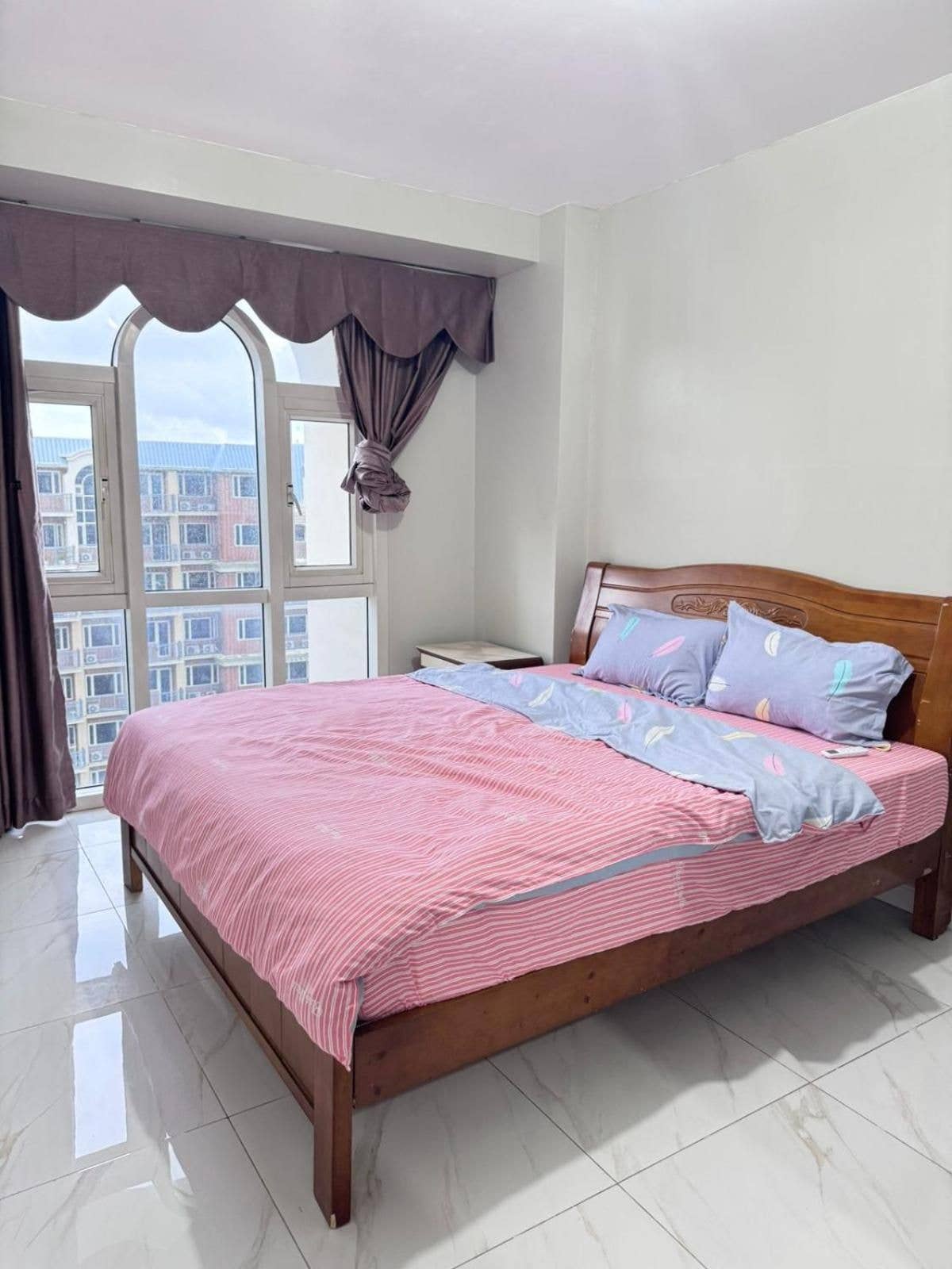Near Moa Facing pool view WP1603 Monarch Parksuites - Manila, the ...