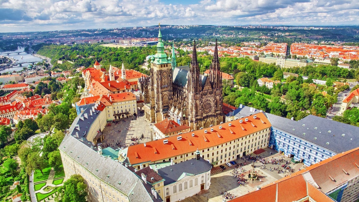 Top 17 Things To Do in Czechia: Iconic & Offbeat Experiences | Guide to ...