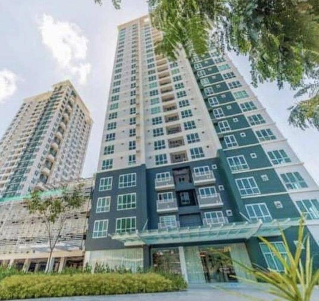 Abreeza Place Tower1 by Chriza - Davao City, the Philippines | Best ...