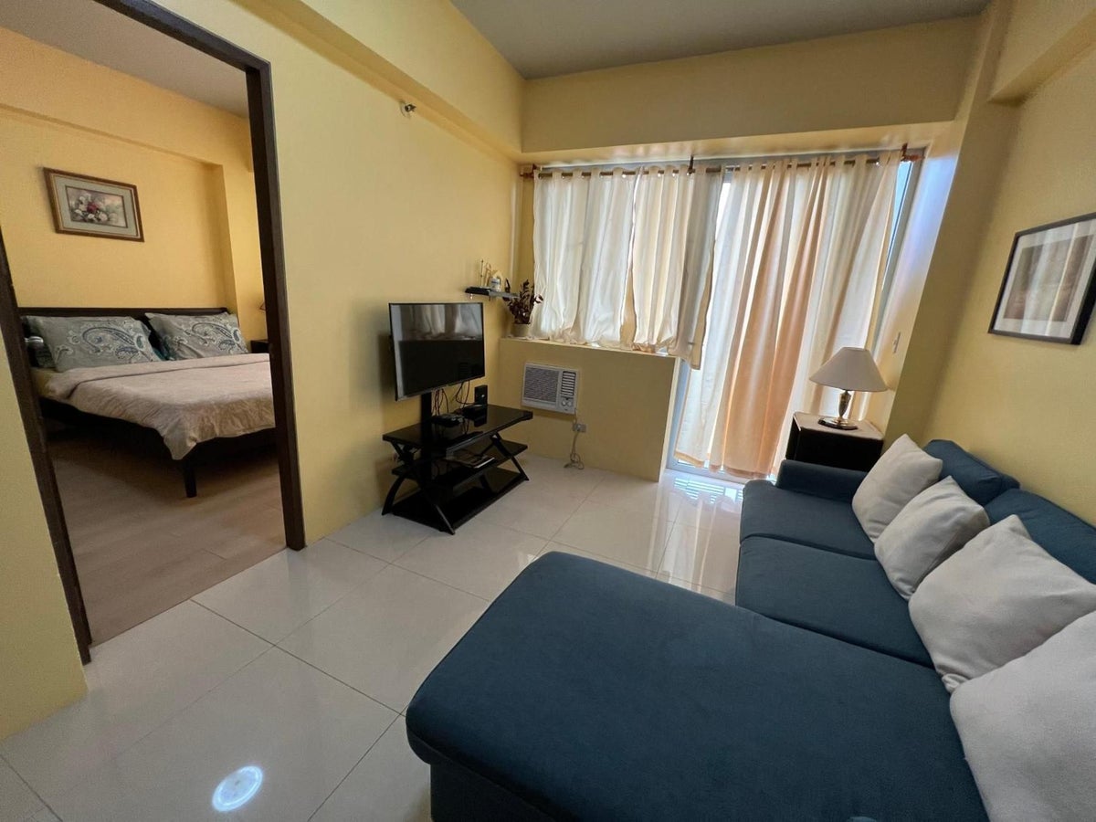 Del's Condotel across NAIA Terminal 3 - Manila, the Philippines | Best Prices 2024 | Guide to ...