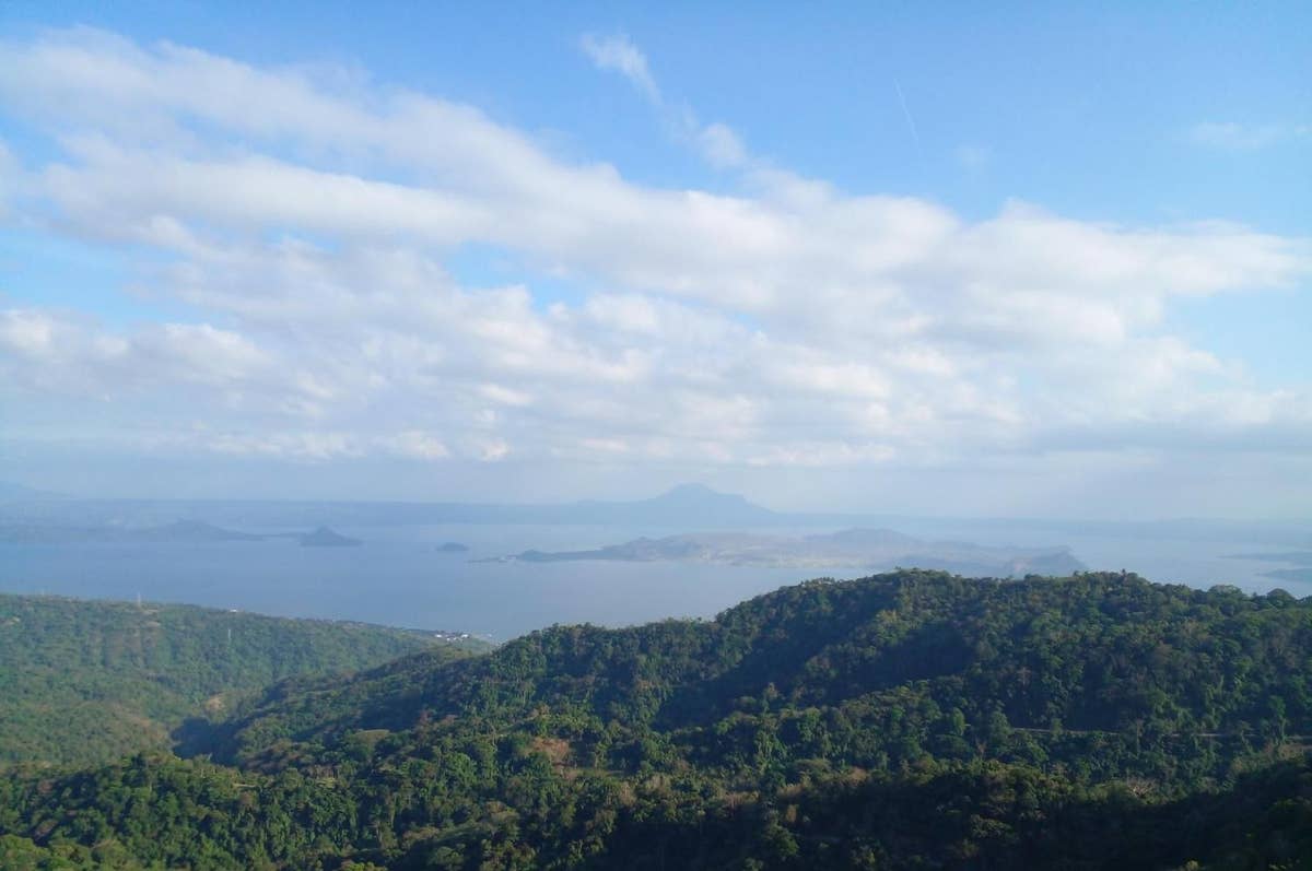 Tagaytay Prime Residences with Swimming Pool & Viewing Deck - Tagaytay ...