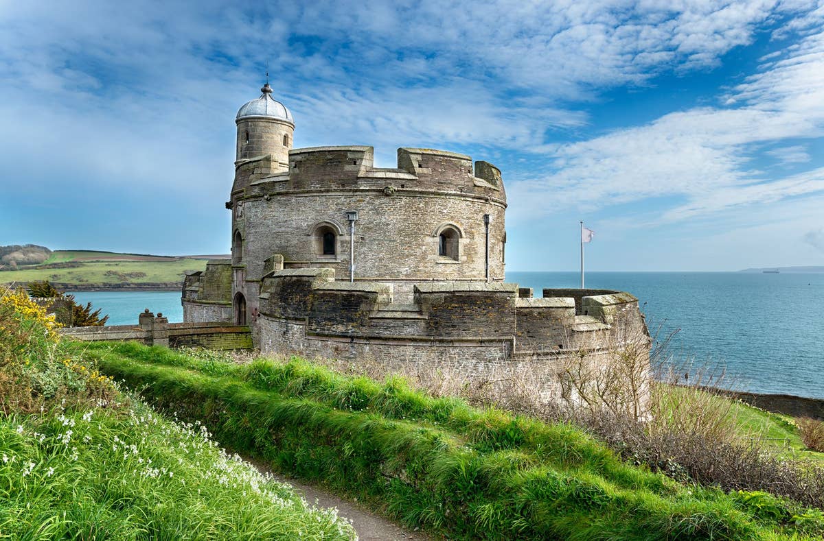 Pendennis Castle, England Travel Guide | Guide to Europe