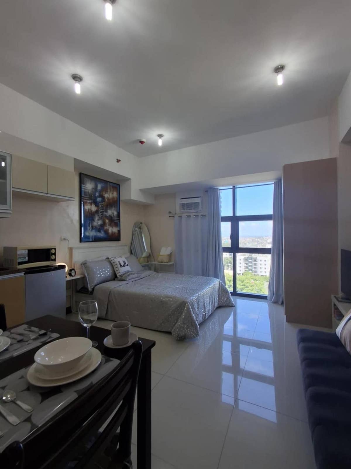 Cozy Studio Unit McKinley Hill - Manila, the Philippines | Best Prices ...