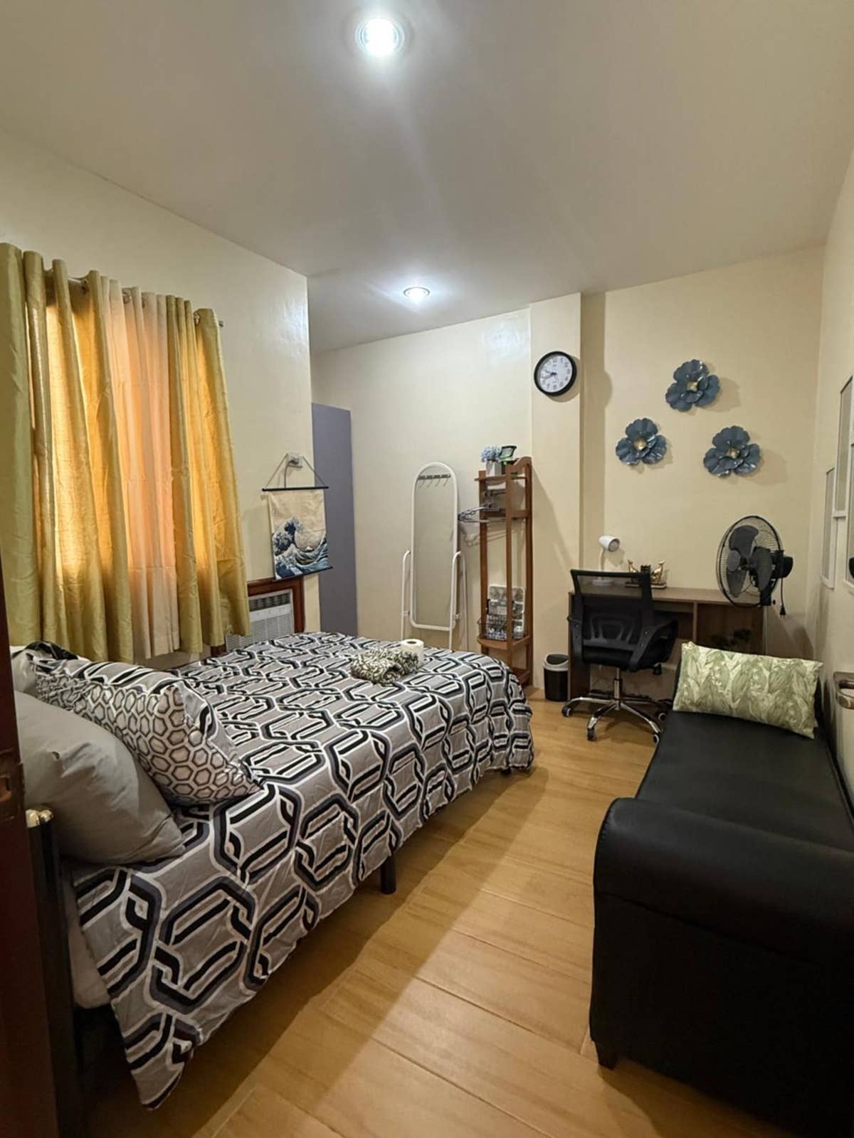 A Suburban Haven, top floor unit with Balcony- at Camarin Caloocan City ...