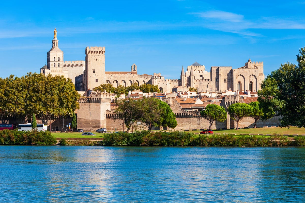 Palais des Papes travel guide | Guide to Europe