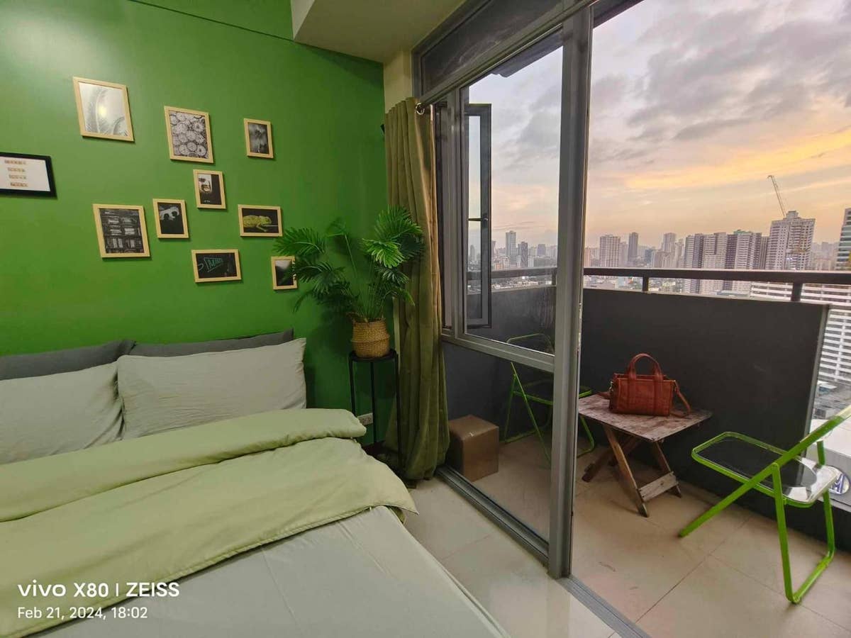 Cubao Manhattan Heights Residential Condo TB30N - High Floor Studio ...