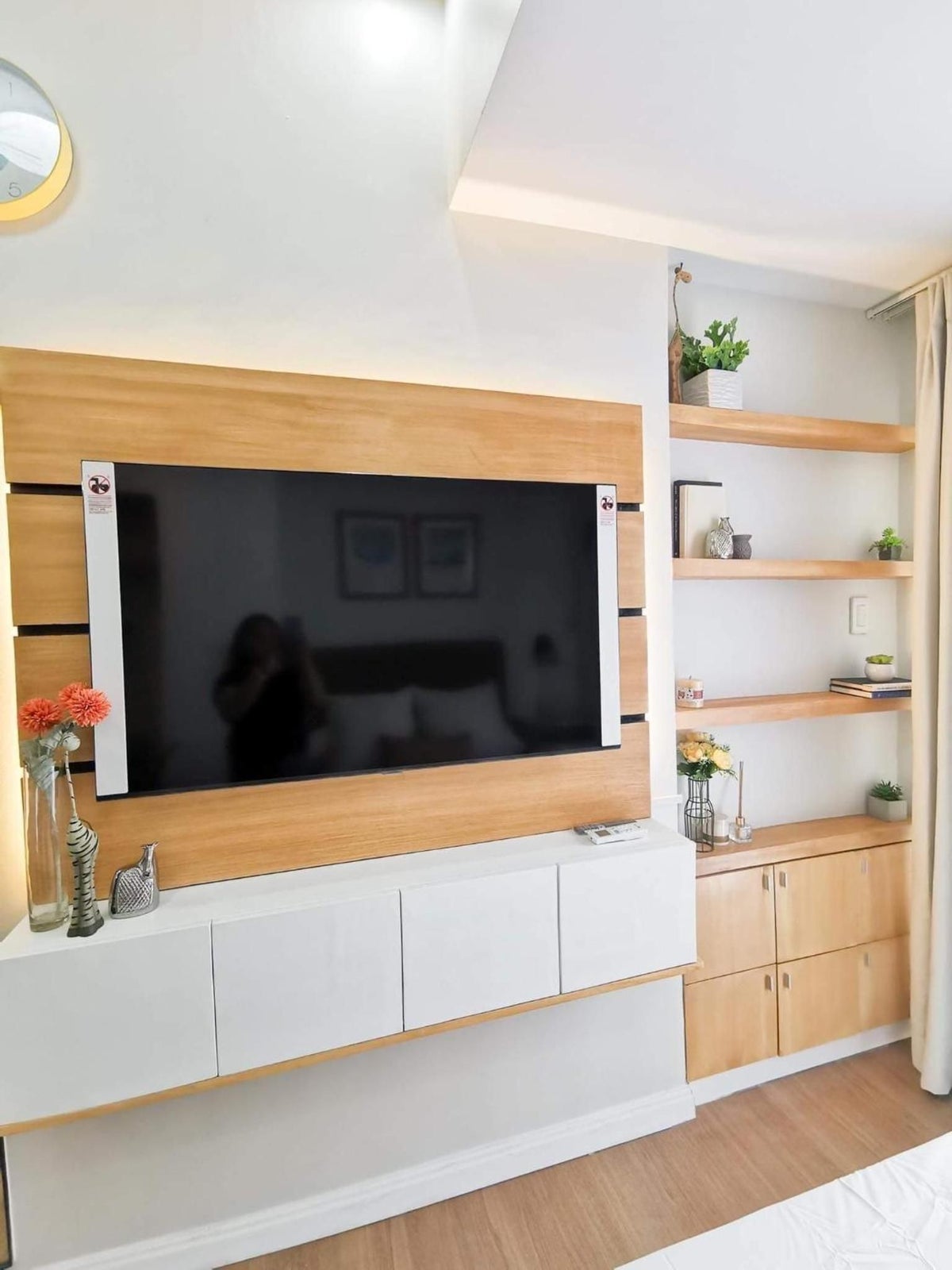 Best Condo Studio 14th floor The Loop Tower Limketkai Atrium Lucky 5 ...