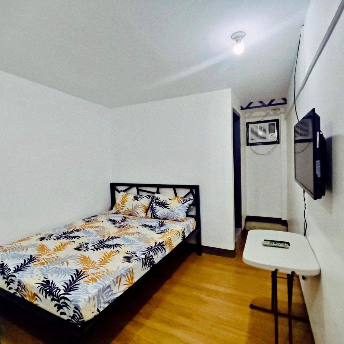 Capaclan Centro Private Room - Romblon, the Philippines | Best Prices ...