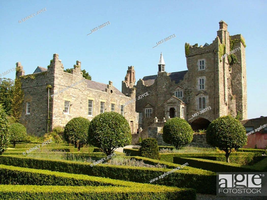 Drimnagh Castle travel guide | Guide to Europe
