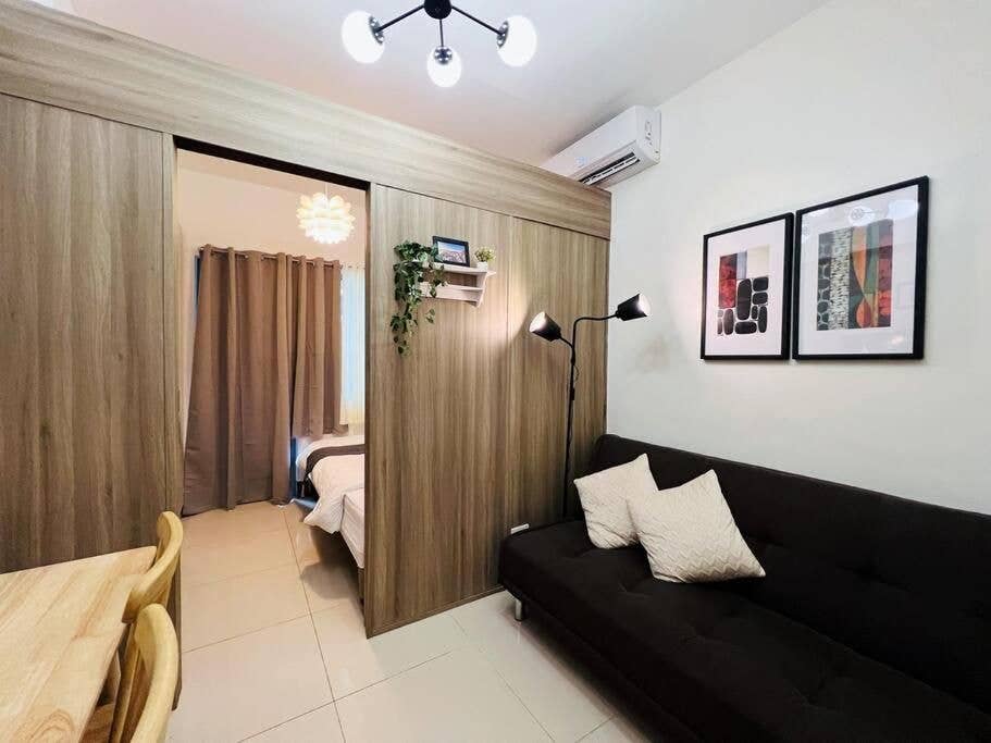 1BR Unit Condotel w Balcony FAME Residences -FM19 - Manila, the ...