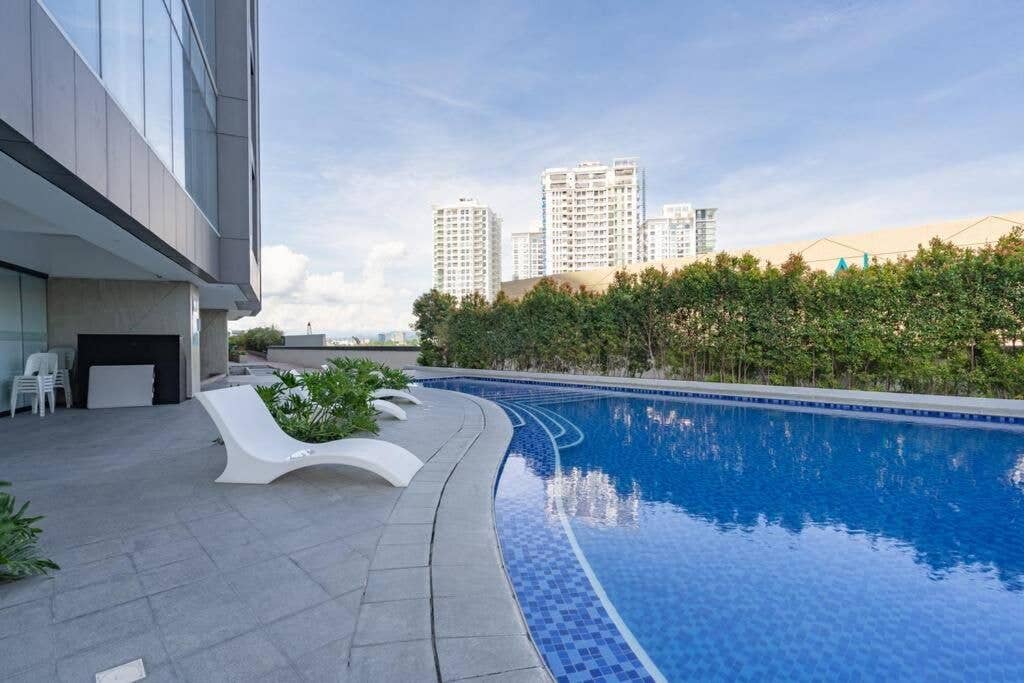 Aeon Towers Apartments I Close to Abreeza Ayala Malls I City Centre l ...