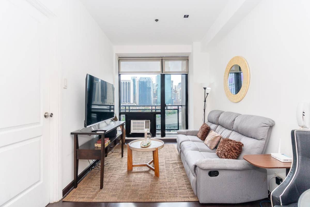 NEW 1BR Suite in Makati with FREE use of Condo Amenities - Manila, the ...